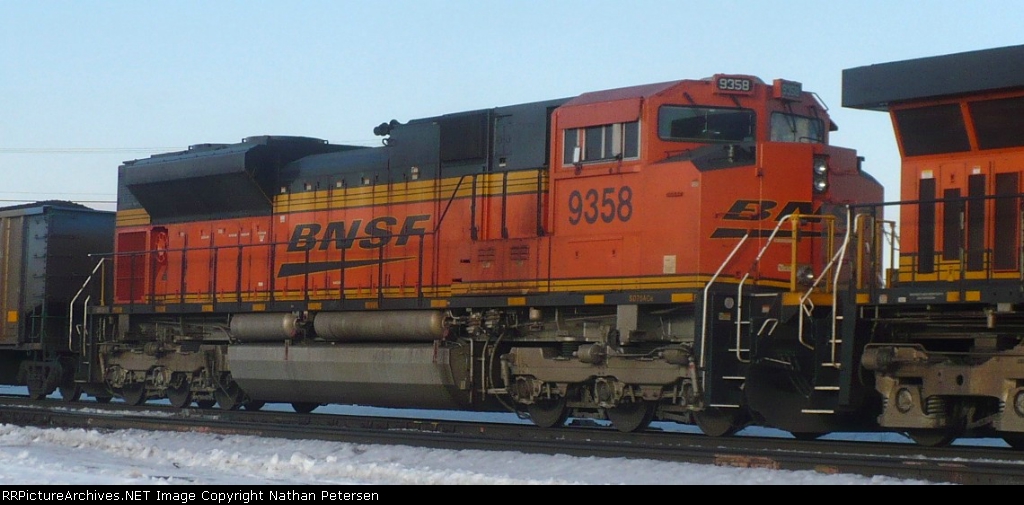 BNSF 9358